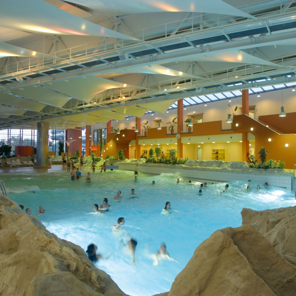 Hallenbad | Designer Outlets WolfsburgDesigner Outlets Wolfsburg
